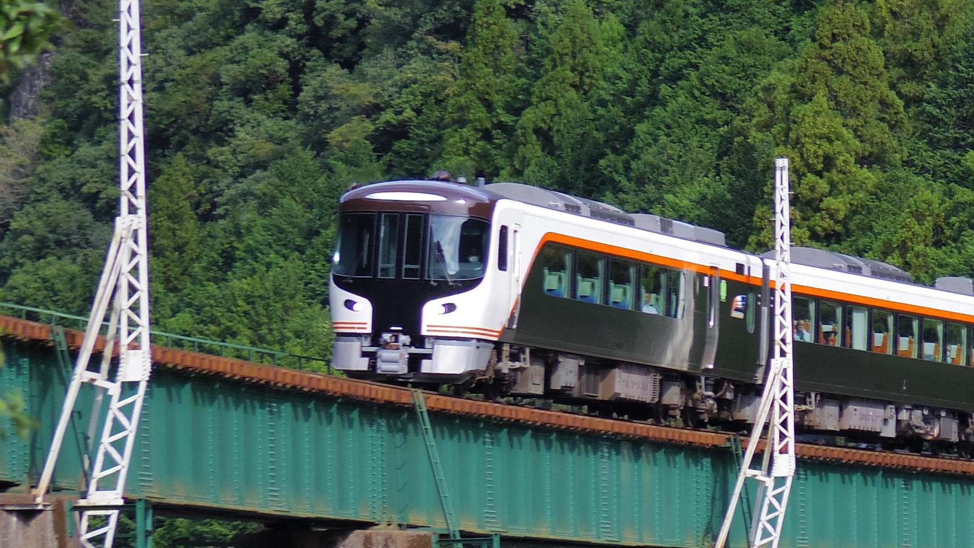 JR東海の特急「ひだ」HC85系に統一、一部便停車駅変更も | ケンヤのすぺーす
